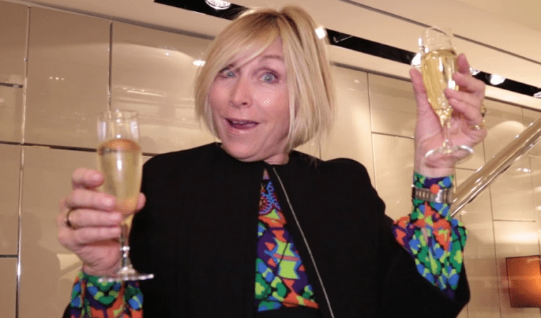 Charla Carter Jeune - Blaujournal